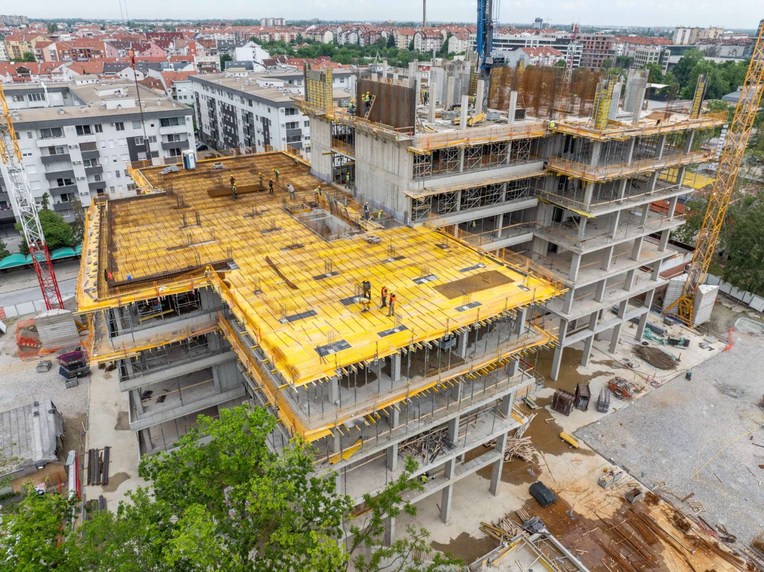 U IZGRADNJI - BRIGATE